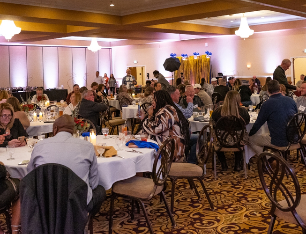 Lifetime Achievement Award Ceremony & Dinner – VASEY Commercial ...